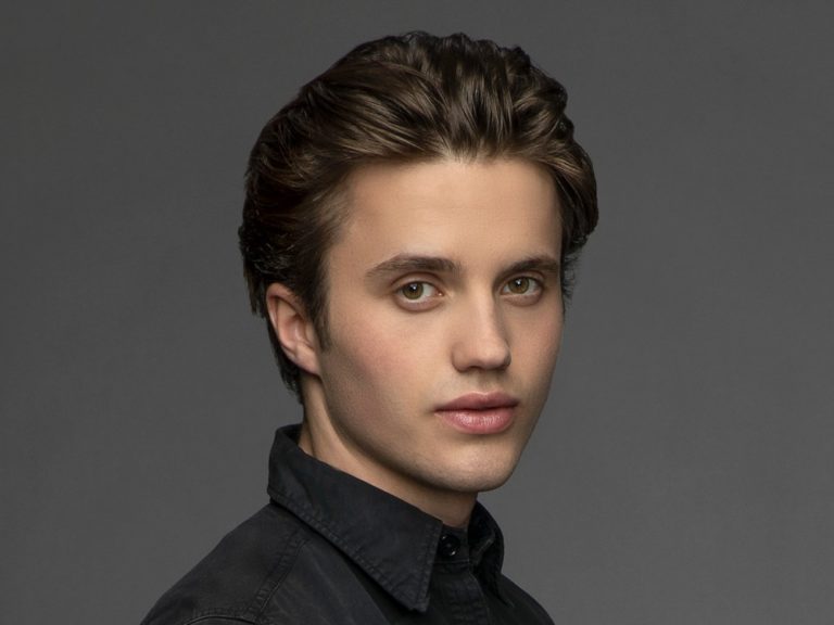 Love, Victor: Queer Coming Of Age Goes Mainstream - YOUR EX