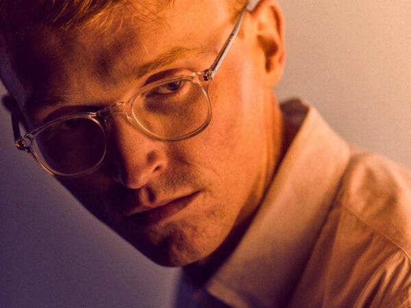 Lontalius' Queer Romance With Music - YOUR EX